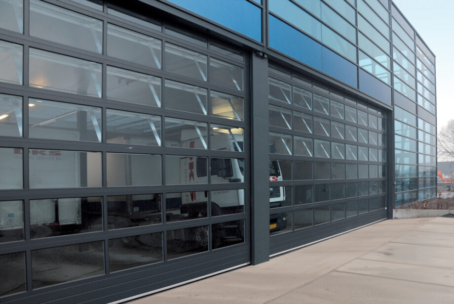 Sektionaltore - JR Tortechnik - Industrietore, Garagentore, Rolltore, Brandschutztore